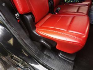 Black Dodge Durango 2019 in Vilnius, with an engine capacity of 5.65 L and mileage of 102 thousand km for 19875 €, photo 17 on AUTOMOTO.COM.LV