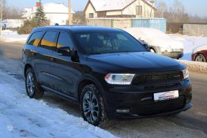 Melns Dodge Durango 2020 Viļņa, ar dzinēja tilpumu 3.60 L un nobraukumu 136 tūkst. km par 19999 €, foto  vietnē AUTOMOTO.COM.LV