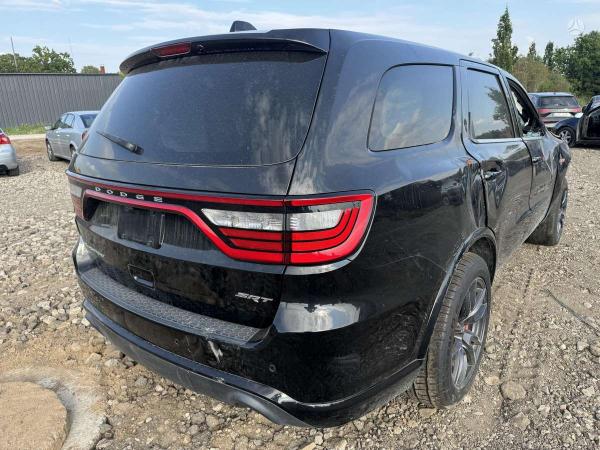 Black Dodge Durango 2020 in Siauliai, with an engine capacity of 6.42 L and mileage of 71 thousand km for 14500 €, photo 5 on AUTOMOTO.COM.LV