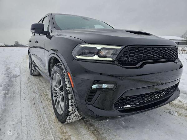 Melns Dodge Durango 2020 Viļņa, ar dzinēja tilpumu 5.65 L un nobraukumu 199 tūkst. km par 20500 €, foto 1 vietnē AUTOMOTO.COM.LV