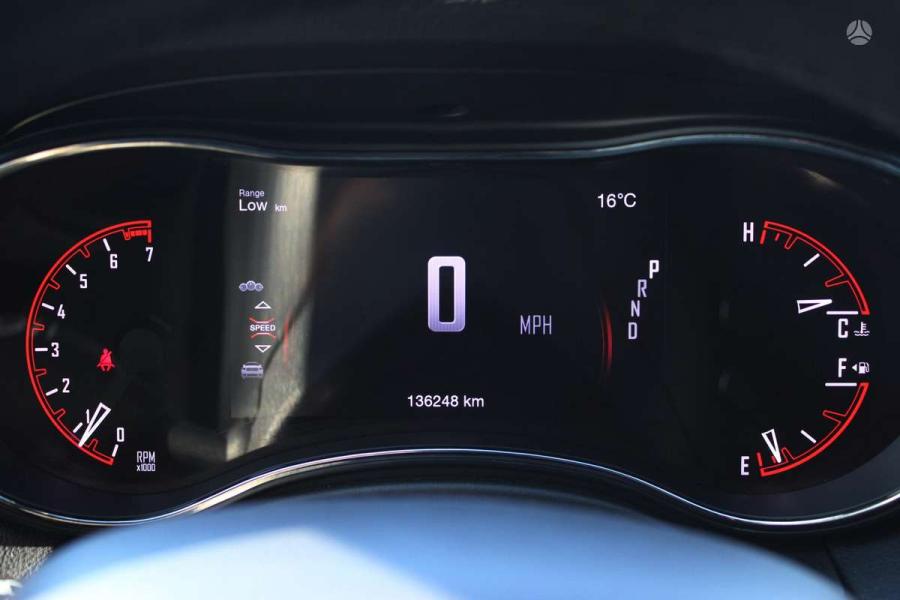 Melns Dodge Durango 2020 Viļņa, ar dzinēja tilpumu 3.60 L un nobraukumu 136 tūkst. km par 19500 €, foto 8 vietnē AUTOMOTO.COM.LV