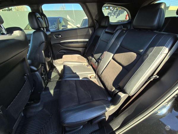 Melns Dodge Durango 2020 Viļņa, ar dzinēja tilpumu 3.60 L un nobraukumu 136 tūkst. km par 19500 €, foto 9 vietnē AUTOMOTO.COM.LV