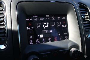 Melns Dodge Durango 2020 Viļņa, ar dzinēja tilpumu 3.60 L un nobraukumu 136 tūkst. km par 19500 €, foto 19 vietnē AUTOMOTO.COM.LV