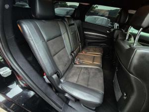 Black Dodge Durango 2020 in Vilnius, with an engine capacity of 5.65 L and mileage of 224 thousand km for 16900 €, photo 12 on AUTOMOTO.COM.LV