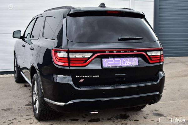 Black Dodge Durango 2020 in Kretinga, with an engine capacity of 3.60 L and mileage of 153 thousand km for 19500 €, photo 7 on AUTOMOTO.COM.LV