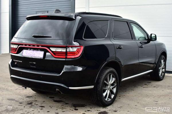 Black Dodge Durango 2020 in Kretinga, with an engine capacity of 3.60 L and mileage of 153 thousand km for 19500 €, photo 9 on AUTOMOTO.COM.LV