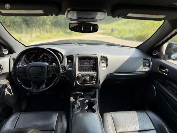 Melns Dodge Durango 2020 Viļņa, ar dzinēja tilpumu 5.65 L un nobraukumu 118 tūkst. km par 21000 €, foto 7 vietnē AUTOMOTO.COM.LV