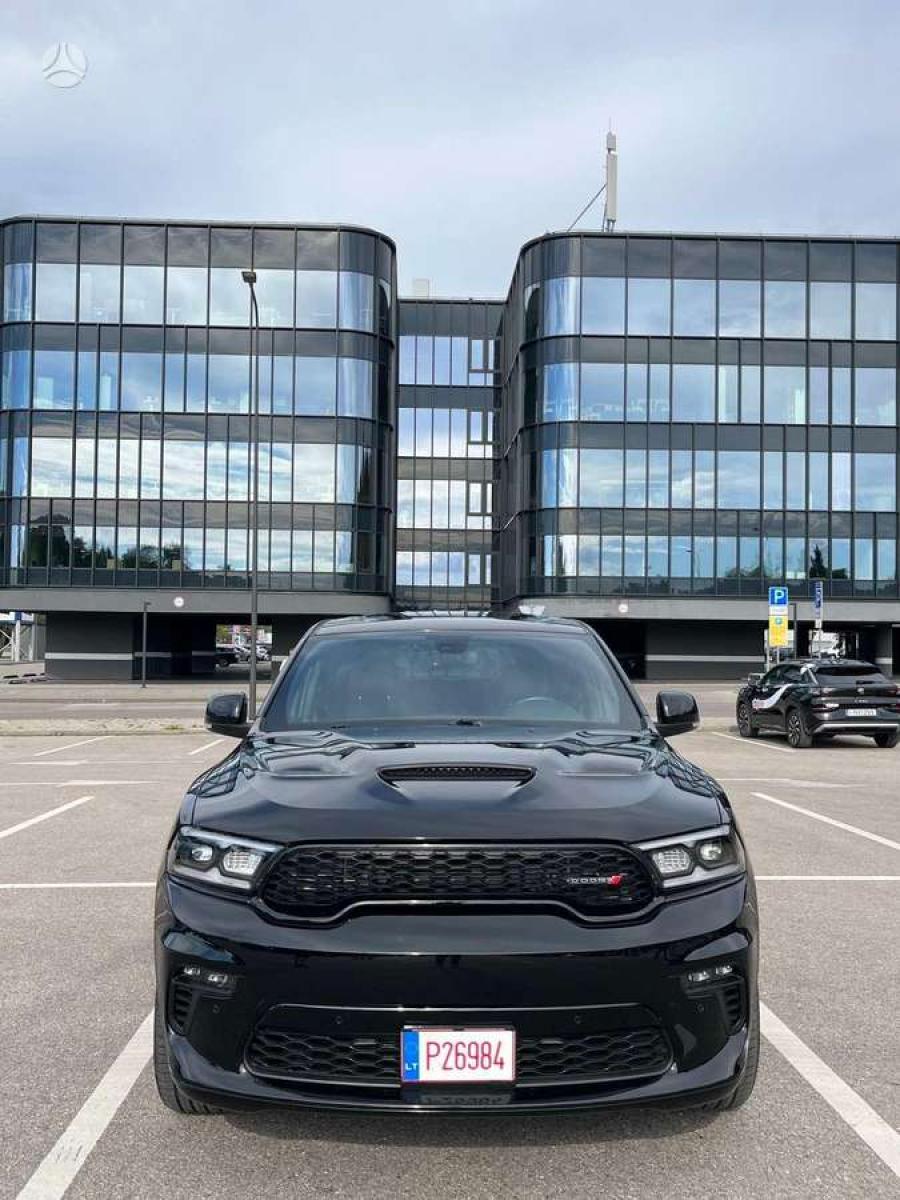 Black Dodge Durango 2020 in Kaunas, with an engine capacity of 5.65 L and mileage of 133 thousand km for 22500 €, photo 5 on AUTOMOTO.COM.LV