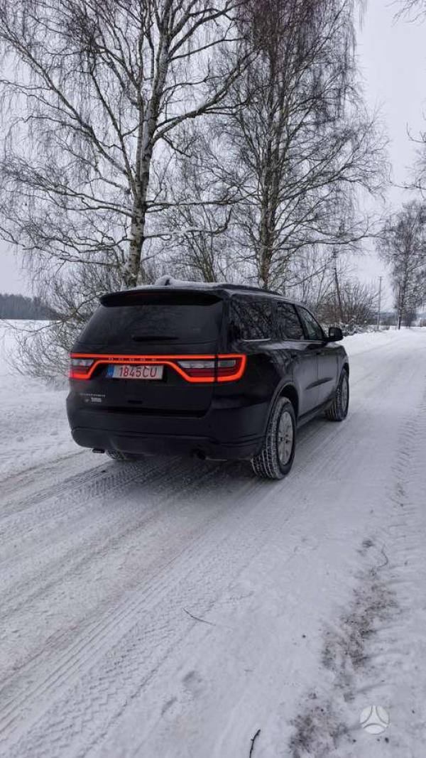 Melns Dodge Durango 2021 Klaipėda, ar dzinēja tilpumu 3.60 L un nobraukumu 104 tūkst. km par 23999 €, foto 4 vietnē AUTOMOTO.COM.LV
