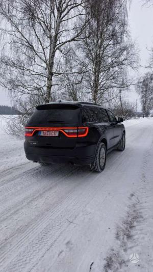 Melns Dodge Durango 2021 Klaipėda, ar dzinēja tilpumu 3.60 L un nobraukumu 104 tūkst. km par 23999 €, foto 4 vietnē AUTOMOTO.COM.LV