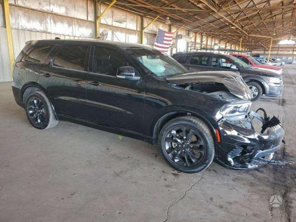 Black Dodge Durango 2021 in Kaunas, with an engine capacity of 5.65 L and mileage of 179 thousand km for 12900 €, photo 4 on AUTOMOTO.COM.LV