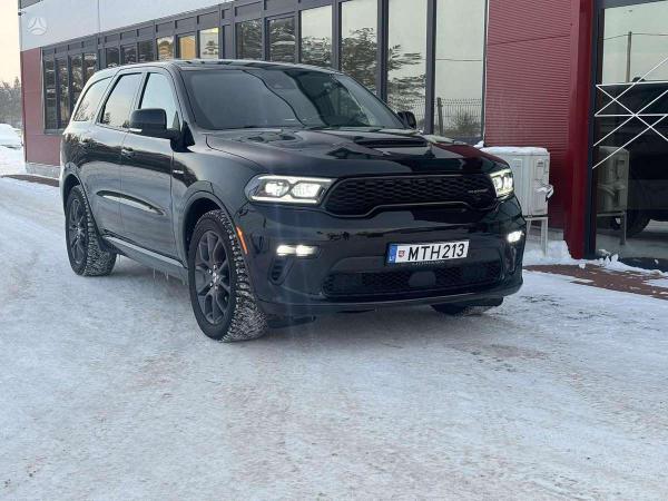 Black Dodge Durango 2021 in Vilnius, with an engine capacity of 5.70 L and mileage of 185 thousand km for 33500 €, photo 4 on AUTOMOTO.COM.LV