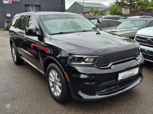 Black Dodge Durango 2021 in Vilnius, with an engine capacity of 5.65 L and mileage of 132 thousand km for 20900 €, photo  on AUTOMOTO.COM.LV
