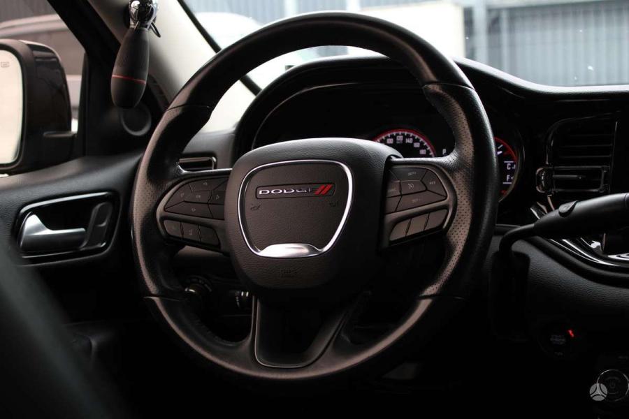 Melns Dodge Durango 2021 Viļņa, ar dzinēja tilpumu 5.65 L un nobraukumu 132 tūkst. km par 20900 €, foto 14 vietnē AUTOMOTO.COM.LV
