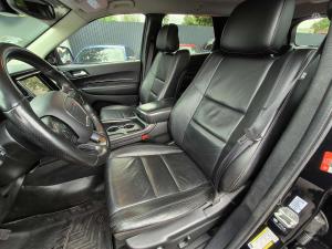 Black Dodge Durango 2021 in Vilnius, with an engine capacity of 5.65 L and mileage of 132 thousand km for 20900 €, photo 9 on AUTOMOTO.COM.LV