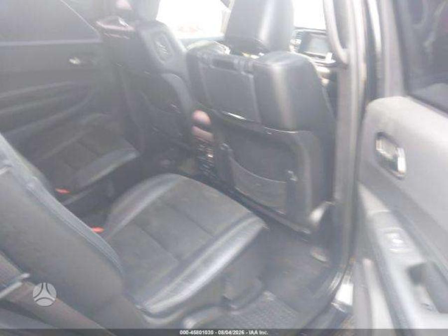 Black Dodge Durango 2021 in Klaipeda, with an engine capacity of 3.60 L and mileage of 120 thousand km for 8000 €, photo 9 on AUTOMOTO.COM.LV
