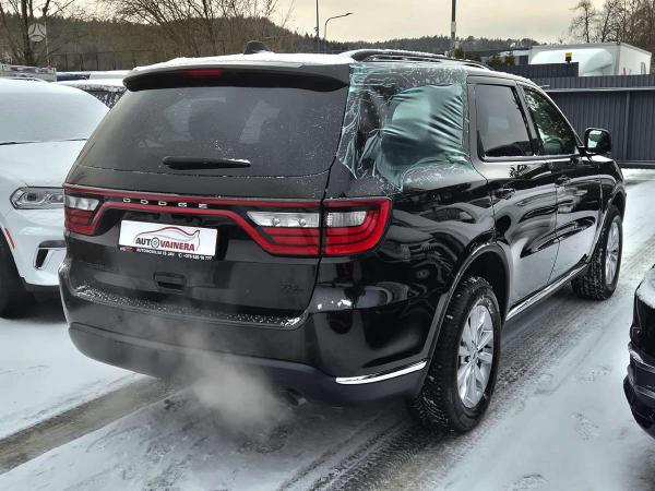 Melns Dodge Durango 2022 Viļņa, ar dzinēja tilpumu 3.60 L un nobraukumu 75 tūkst. km par 19500 €, foto 5 vietnē AUTOMOTO.COM.LV