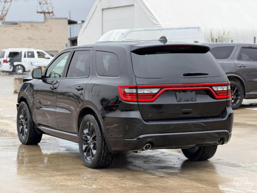 Black Dodge Durango 2022 in Siauliai, with an engine capacity of 5.70 L and mileage of 82 thousand km for 19400 €, photo 5 on AUTOMOTO.COM.LV