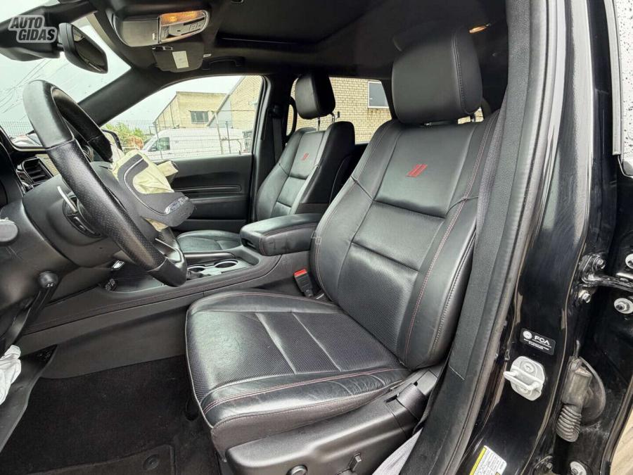 Black Dodge Durango 2022 in Siauliai, with an engine capacity of 5.70 L and mileage of 82 thousand km for 19400 €, photo 8 on AUTOMOTO.COM.LV