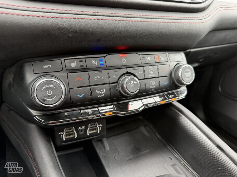 Black Dodge Durango 2022 in Siauliai, with an engine capacity of 5.70 L and mileage of 82 thousand km for 19400 €, photo 17 on AUTOMOTO.COM.LV