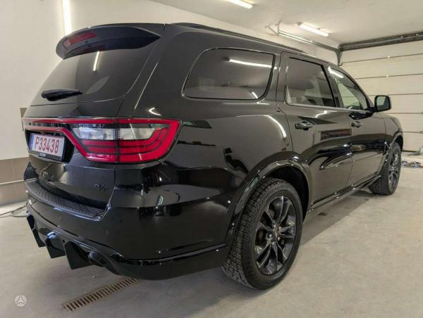 Black Dodge Durango 2022 in Klaipeda, with an engine capacity of 5.70 L and mileage of 68 thousand km for 33500 €, photo 4 on AUTOMOTO.COM.LV