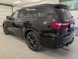 Black Dodge Durango 2022 in Klaipeda, with an engine capacity of 5.70 L and mileage of 68 thousand km for 33500 €, photo 5 on AUTOMOTO.COM.LV