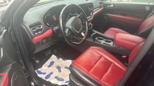 Black Dodge Durango 2022 in Klaipeda, with an engine capacity of 5.70 L and mileage of 68 thousand km for 33500 €, photo 6 on AUTOMOTO.COM.LV