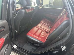 Black Dodge Durango 2022 in Klaipeda, with an engine capacity of 5.70 L and mileage of 68 thousand km for 33500 €, photo 9 on AUTOMOTO.COM.LV