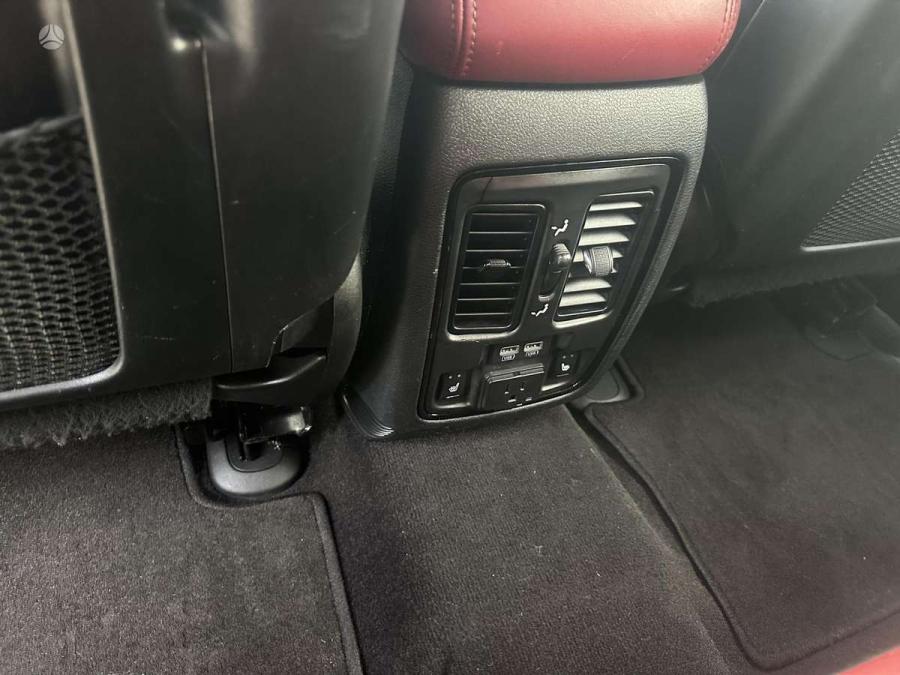 Black Dodge Durango 2022 in Klaipeda, with an engine capacity of 5.70 L and mileage of 68 thousand km for 33500 €, photo 10 on AUTOMOTO.COM.LV