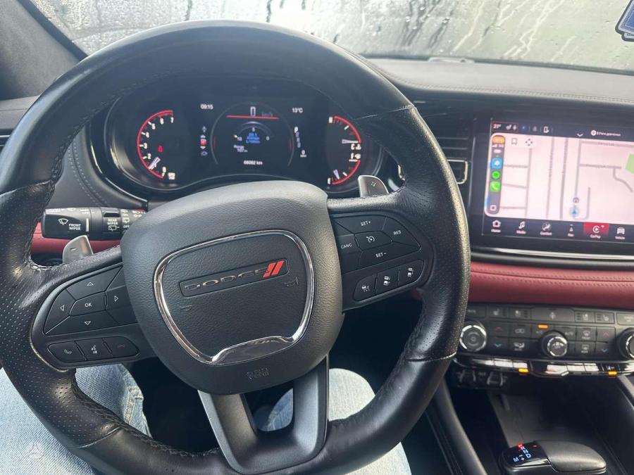 Black Dodge Durango 2022 in Klaipeda, with an engine capacity of 5.70 L and mileage of 68 thousand km for 33500 €, photo 14 on AUTOMOTO.COM.LV
