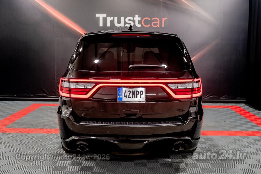 Black Dodge Durango 2023 in Parnu, with an engine capacity of 5.70 L and mileage of 119 thousand km for 48000 €, photo 16 on AUTOMOTO.COM.LV