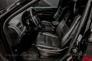 Black Dodge Durango 2023 in Parnu, with an engine capacity of 5.70 L and mileage of 119 thousand km for 48000 €, photo 17 on AUTOMOTO.COM.LV
