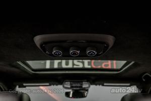 Black Dodge Durango 2023 in Parnu, with an engine capacity of 5.70 L and mileage of 119 thousand km for 48000 €, photo 22 on AUTOMOTO.COM.LV