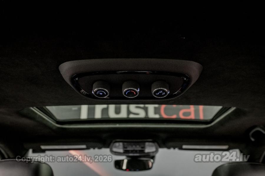 Black Dodge Durango 2023 in Parnu, with an engine capacity of 5.70 L and mileage of 119 thousand km for 48000 €, photo 22 on AUTOMOTO.COM.LV