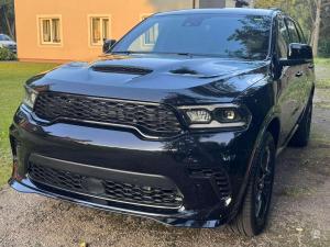 Black Dodge Durango 2026 in Silute, with an engine capacity of 3.60 L and mileage of 0 thousand km for 27990 €, photo 3 on AUTOMOTO.COM.LV