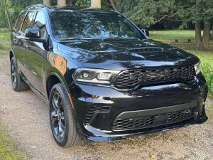 Black Dodge Durango 2026 in Silute, with an engine capacity of 3.60 L and mileage of 0 thousand km for 27990 €, photo 4 on AUTOMOTO.COM.LV