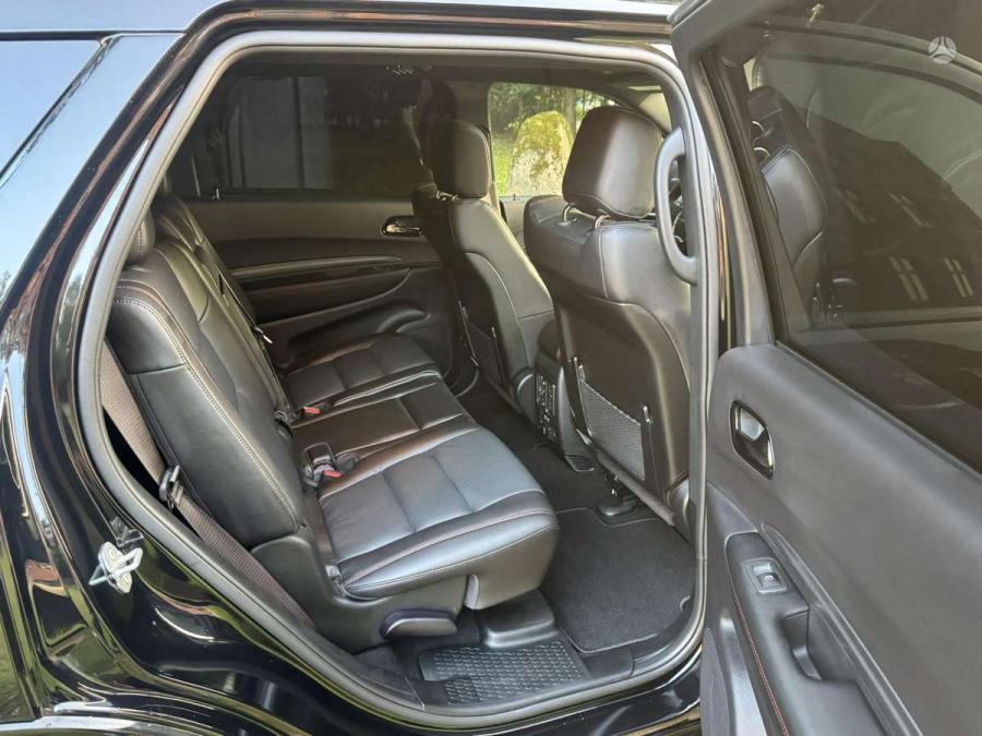 Black Dodge Durango 2026 in Silute, with an engine capacity of 3.60 L and mileage of 0 thousand km for 27990 €, photo 21 on AUTOMOTO.COM.LV
