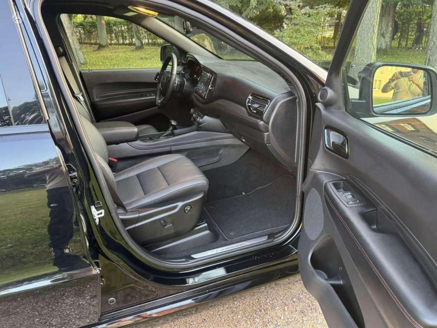 Black Dodge Durango 2026 in Silute, with an engine capacity of 3.60 L and mileage of 0 thousand km for 27990 €, photo 22 on AUTOMOTO.COM.LV