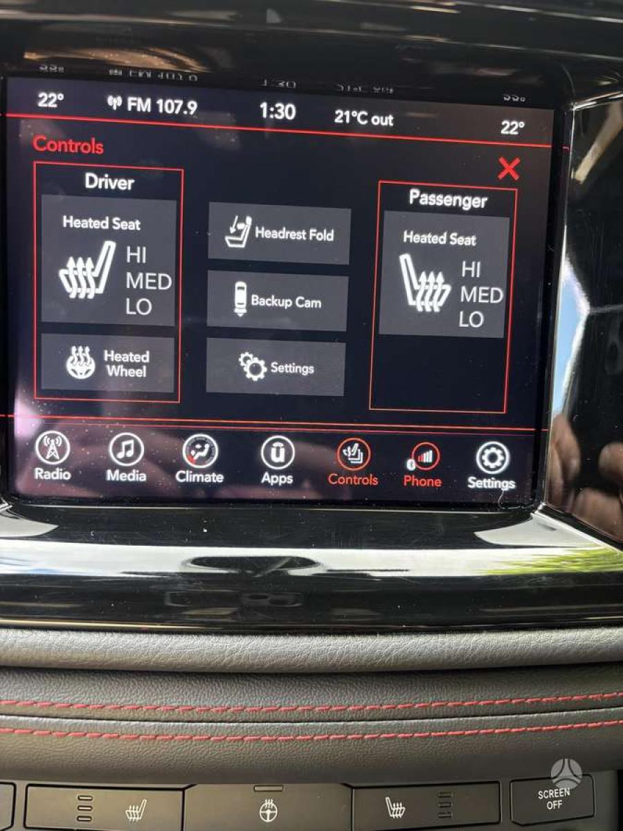 Black Dodge Durango 2023 in Panevezys, with an engine capacity of 3.60 L and mileage of 45 thousand km for 25900 €, photo 14 on AUTOMOTO.COM.LV