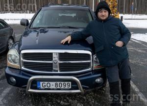 Blue Dodge Durango 2004 in Riga, with an engine capacity of 5.70 L and mileage of 209 thousand km for 3490 €, photo 23 on AUTOMOTO.COM.LV