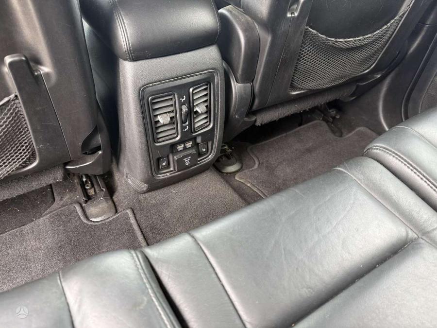 Blue Dodge Durango 2014 in Kaunas, with an engine capacity of 3.60 L and mileage of 245 thousand km for 13800 €, photo 25 on AUTOMOTO.COM.LV