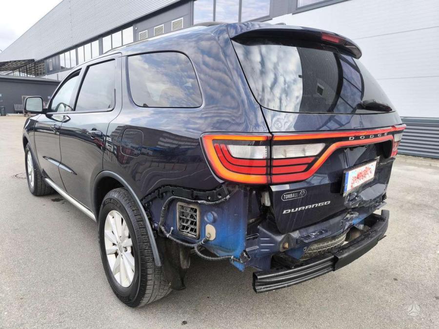 Blue Dodge Durango 2014 in Siauliai, with an engine capacity of 3.60 L and mileage of 295 thousand km for 5900 €, photo 3 on AUTOMOTO.COM.LV