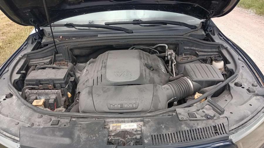 Blue Dodge Durango 2014 in Siauliai, with an engine capacity of 5.65 L and mileage of 162 thousand km for 7150 €, photo 16 on AUTOMOTO.COM.LV