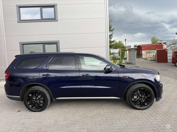 Zils Dodge Durango 2018 Viļņa, ar dzinēja tilpumu 3.60 L un nobraukumu 129 tūkst. km par 12500 €, foto 4 vietnē AUTOMOTO.COM.LV