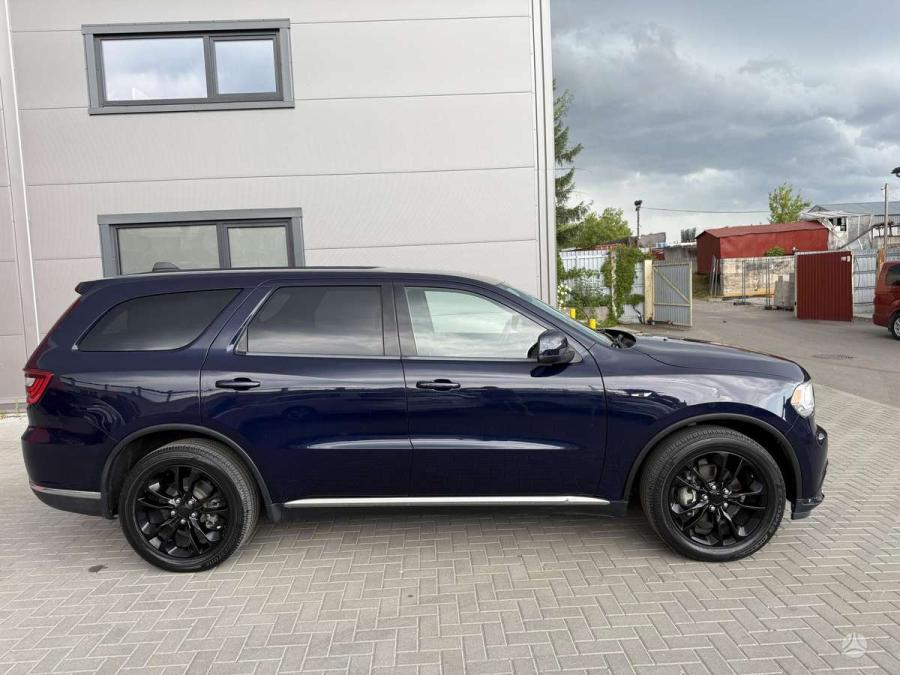 Zils Dodge Durango 2018 Viļņa, ar dzinēja tilpumu 3.60 L un nobraukumu 129 tūkst. km par 12500 €, foto 5 vietnē AUTOMOTO.COM.LV