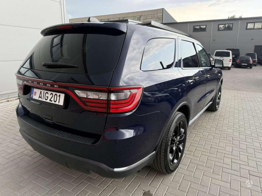 Zils Dodge Durango 2018 Viļņa, ar dzinēja tilpumu 3.60 L un nobraukumu 129 tūkst. km par 12500 €, foto 6 vietnē AUTOMOTO.COM.LV
