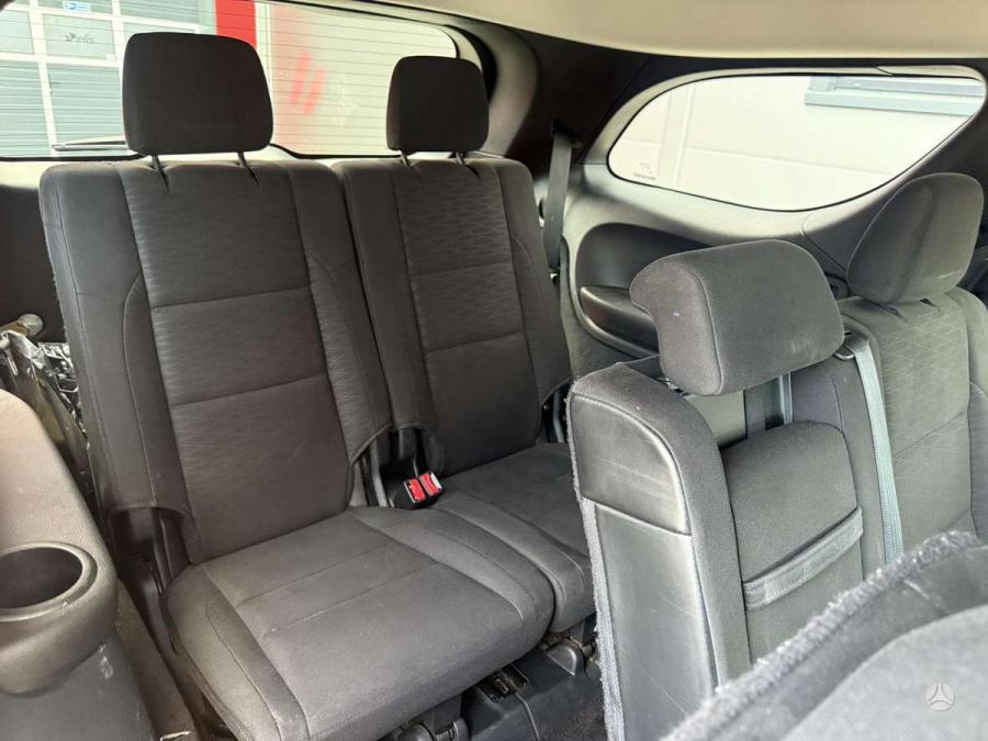 Zils Dodge Durango 2018 Viļņa, ar dzinēja tilpumu 3.60 L un nobraukumu 129 tūkst. km par 12500 €, foto 12 vietnē AUTOMOTO.COM.LV