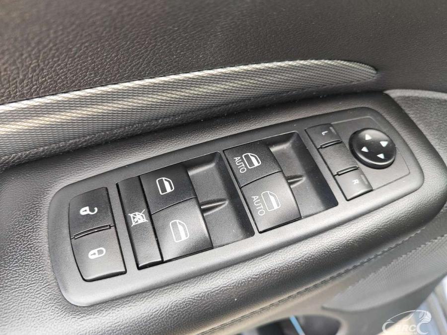 Blue Dodge Durango 2020 in Klaipeda, with an engine capacity of 3.60 L and mileage of 150 thousand km for 16900 €, photo 20 on AUTOMOTO.COM.LV