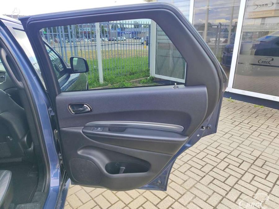 Blue Dodge Durango 2020 in Klaipeda, with an engine capacity of 3.60 L and mileage of 150 thousand km for 15900 €, photo 10 on AUTOMOTO.COM.LV