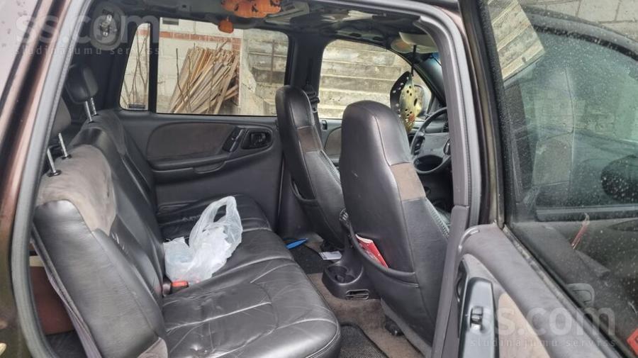 Brūns Dodge Durango 1999 Rīga, ar dzinēja tilpumu 5.90 L un nobraukumu 222 tūkst. km par 2000 €, foto 7 vietnē AUTOMOTO.COM.LV
